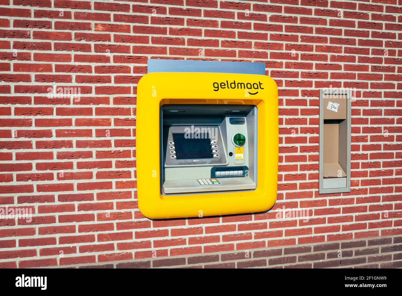 Dutch atm hi-res stock photography and images - Alamy