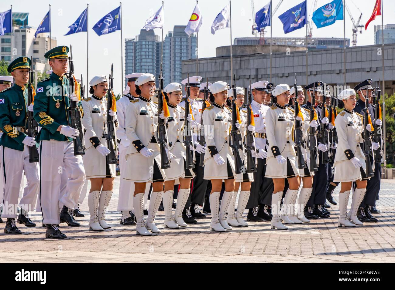 Seoul, South Korea. 27th May, 2017. Members of the South Korean ...