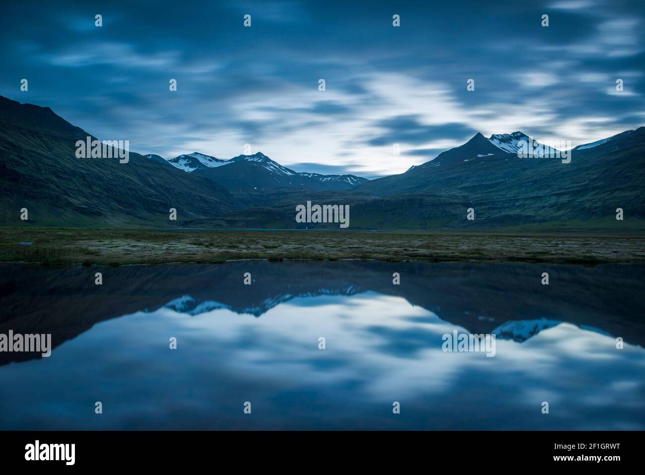 Icelandic night hi-res stock photography and images - Alamy