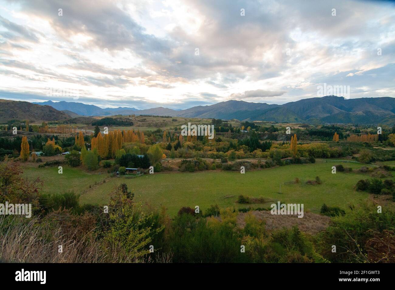 What to see in central otago hi-res stock photography and images - Alamy