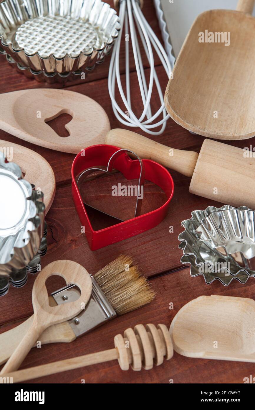 Various baking utensils hi-res stock photography and images - Alamy