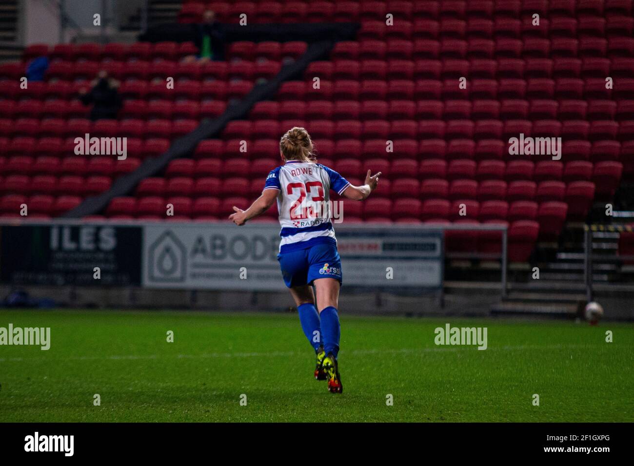Rachel rowe reading goal hi-res stock photography and images - Alamy