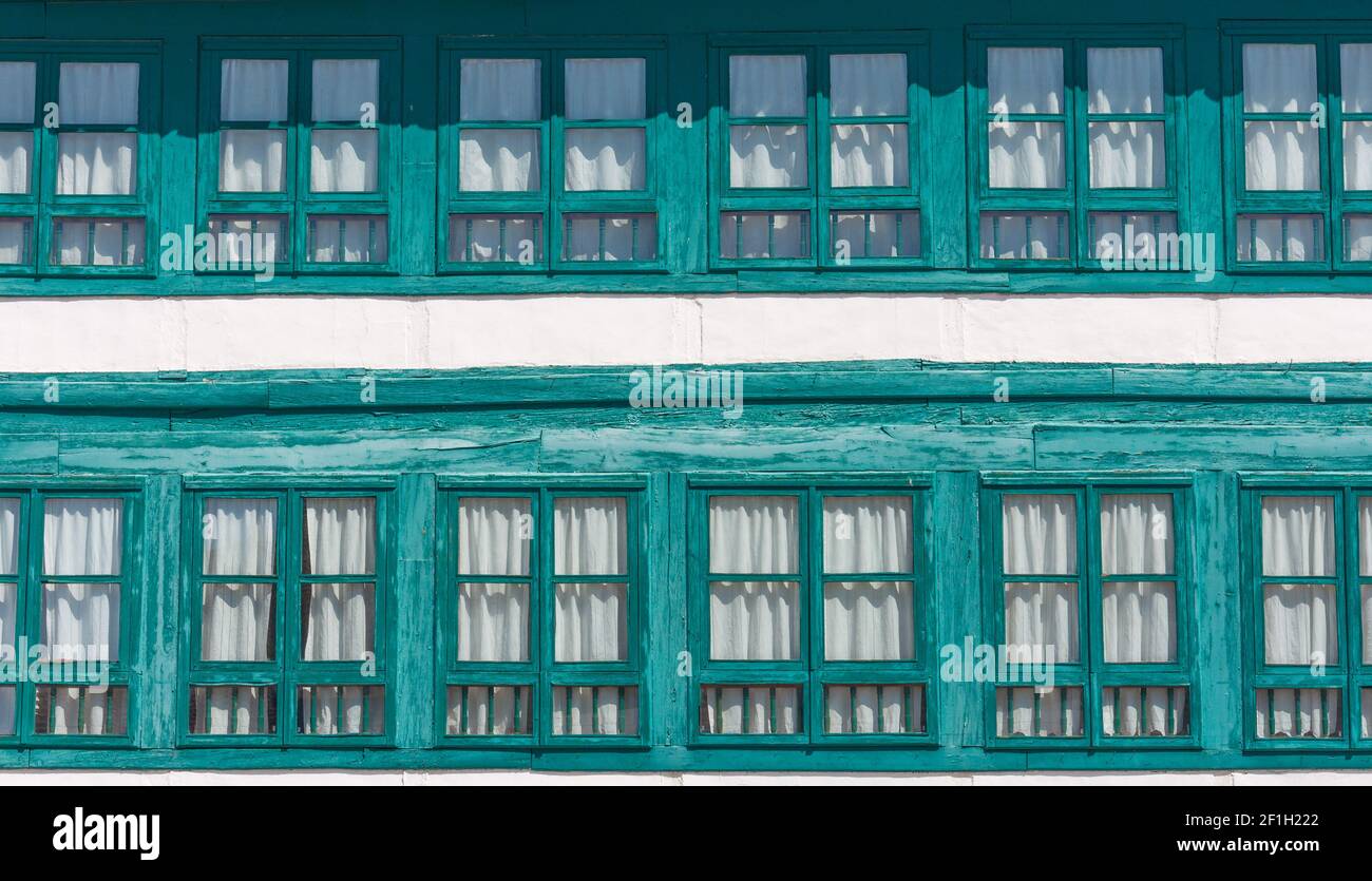 Spanish traditional wood windows hi-res stock photography and images ...