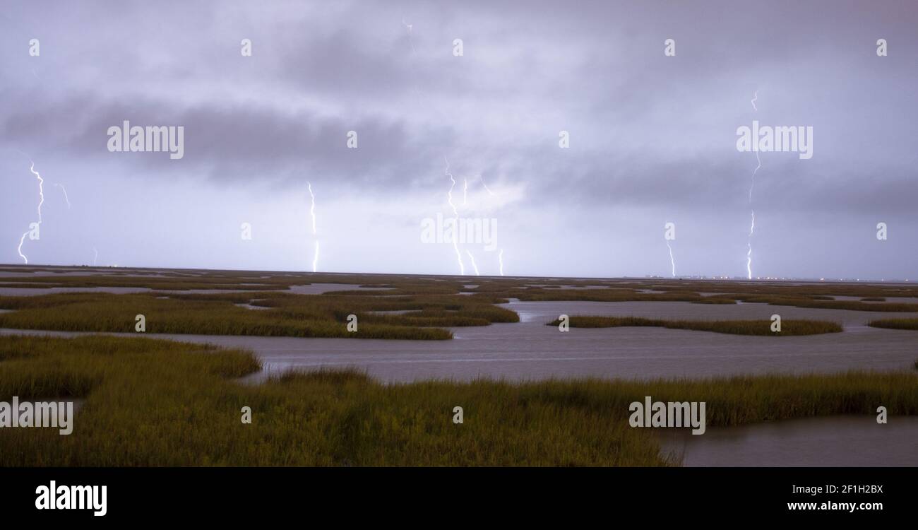 An Epic Thunderstorm Produces Lightning Strikes Hitting Galveston Texas ...