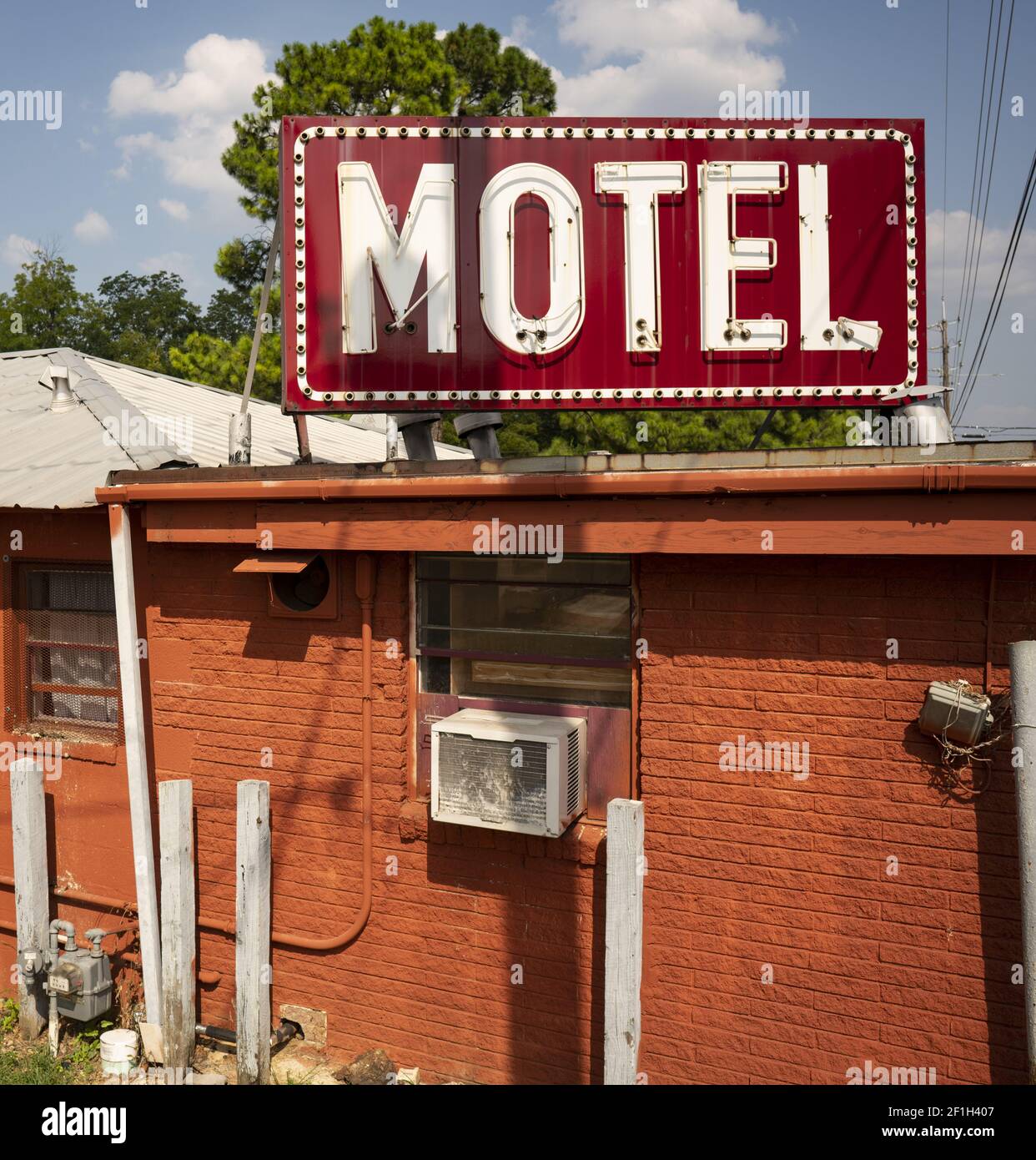 Neon and Incandescant Bullb Red Motel Sign Stock Photo - Alamy