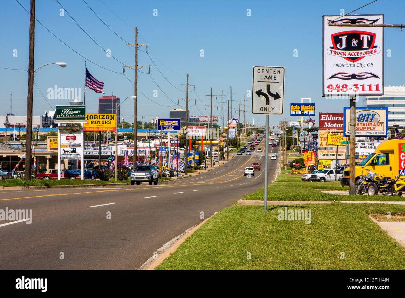 City visual hi-res stock photography and images - Alamy