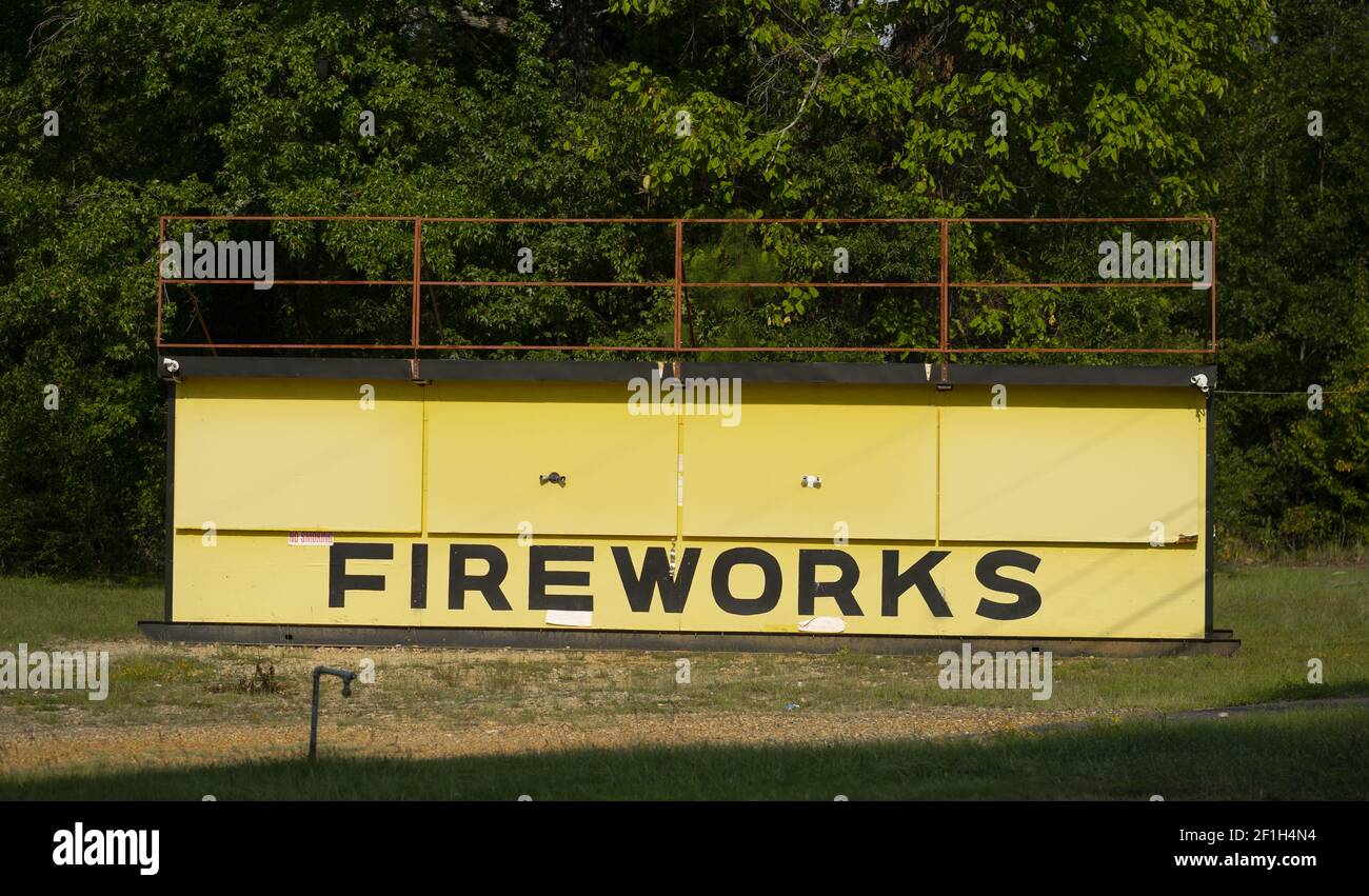 Big shack hi-res stock photography and images - Alamy