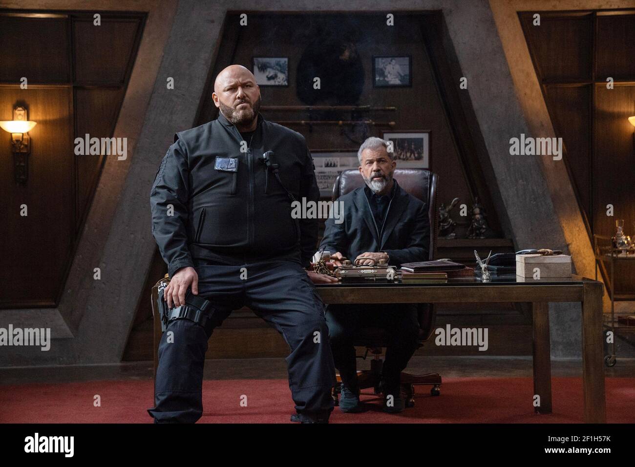 BOSS LEVEL, from left: Will Sasso, Mel Gibson, 2021. ph: Quantrell D ...