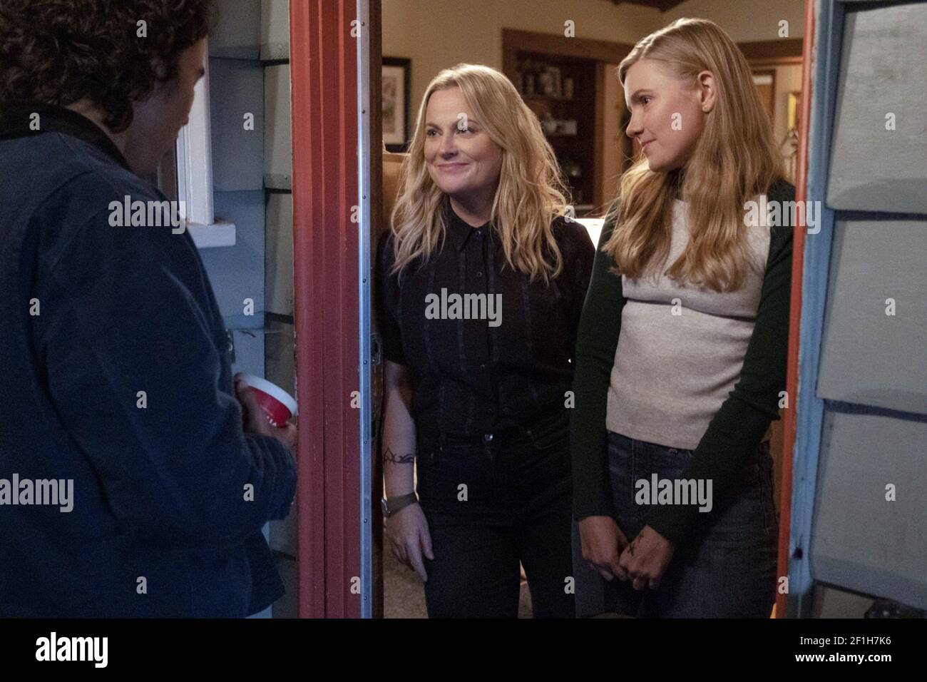 MOXIE, from left: Nico Hiraga, director Amy Poehler, Hadley Robinson ...