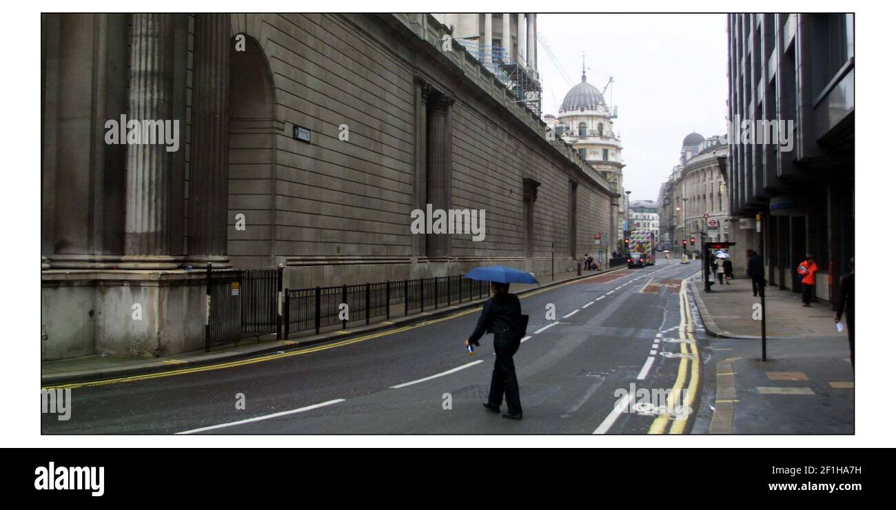 Empty streets in London during the England vs Argentina world cup 2002 ...