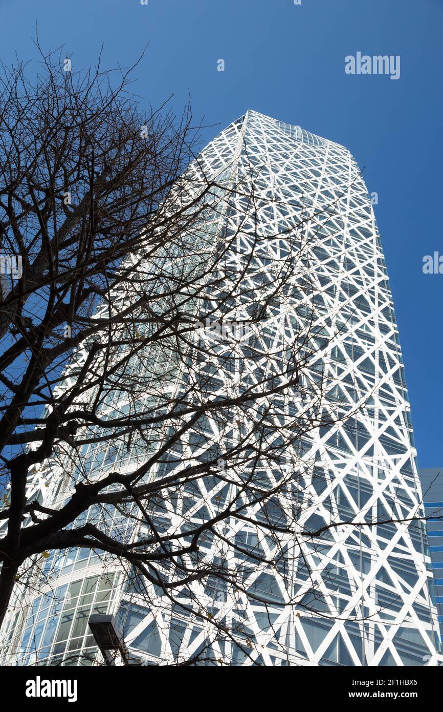 Mode Gakuen Cocoon Tower in Shinjuku Stock Photo - Alamy