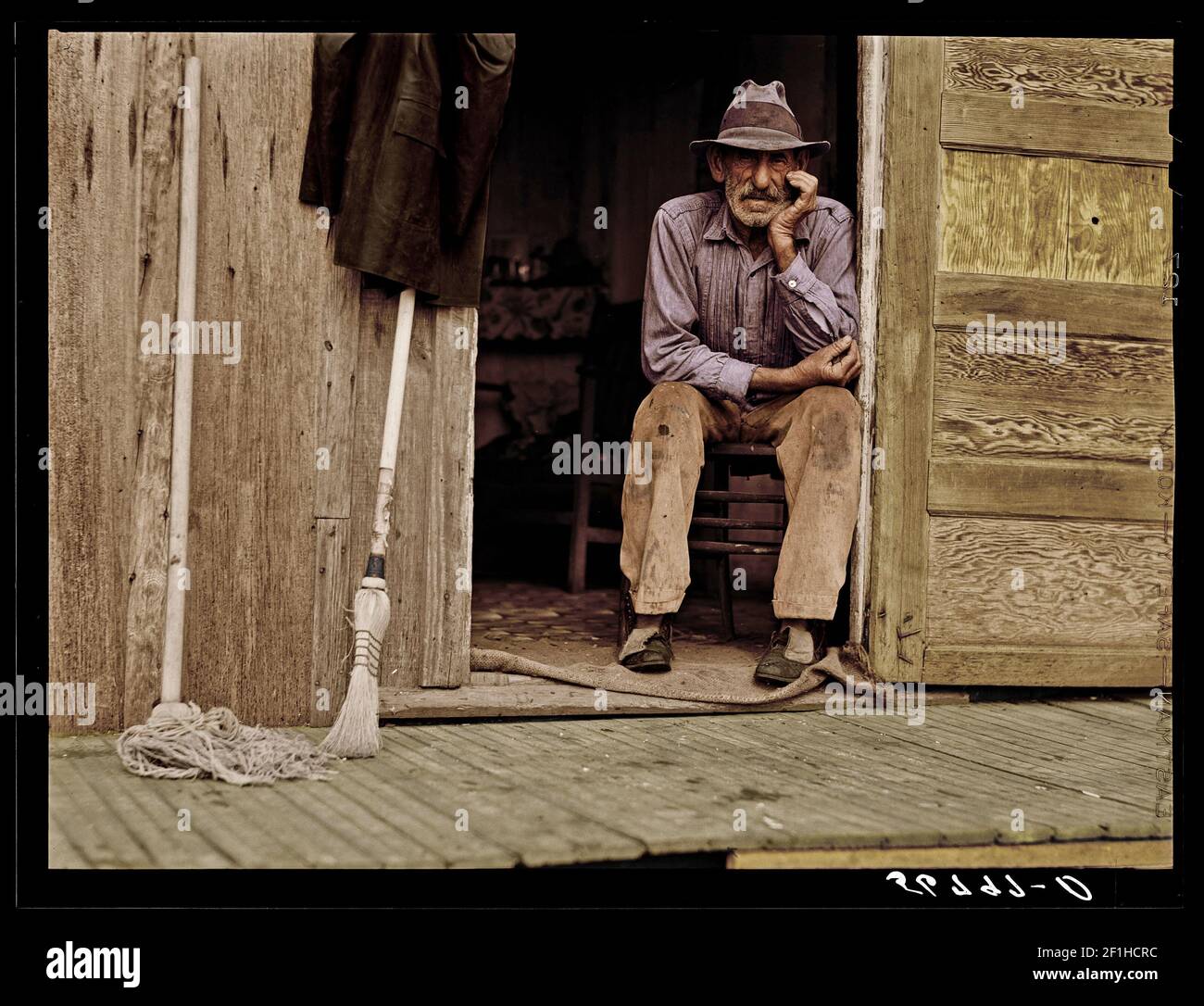 Pnp image hi-res stock photography and images - Alamy