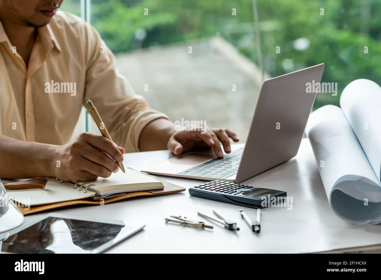 Civil engineer desk hi-res stock photography and images - Alamy