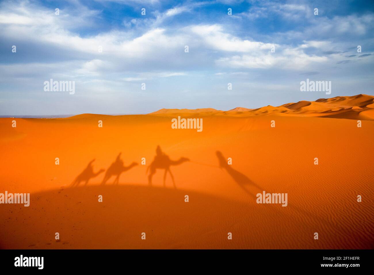 Nomad shadow hi-res stock photography and images - Alamy