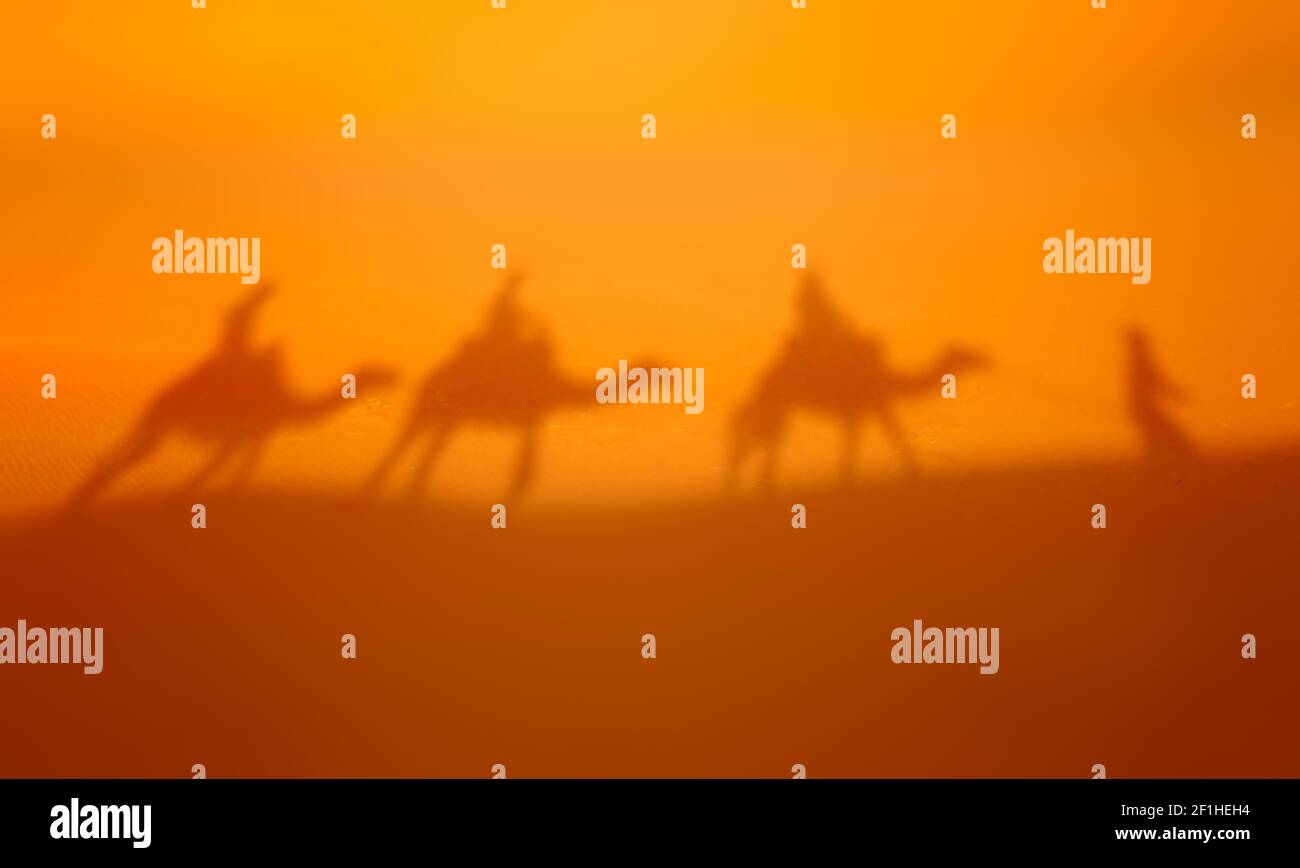 Nomad shadow hi-res stock photography and images - Alamy