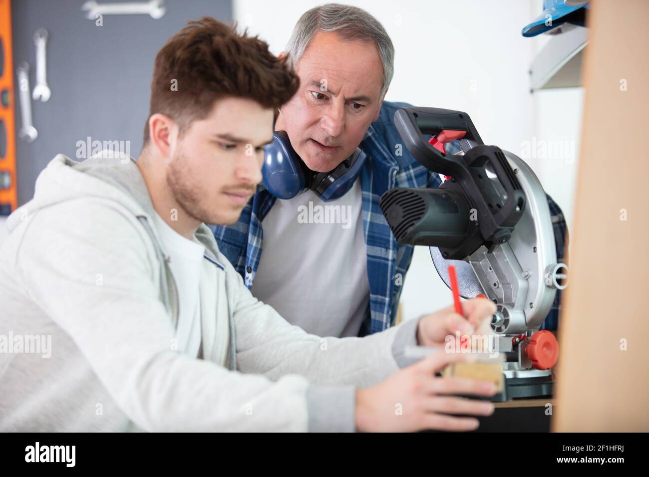 Joiner operation hi-res stock photography and images - Alamy