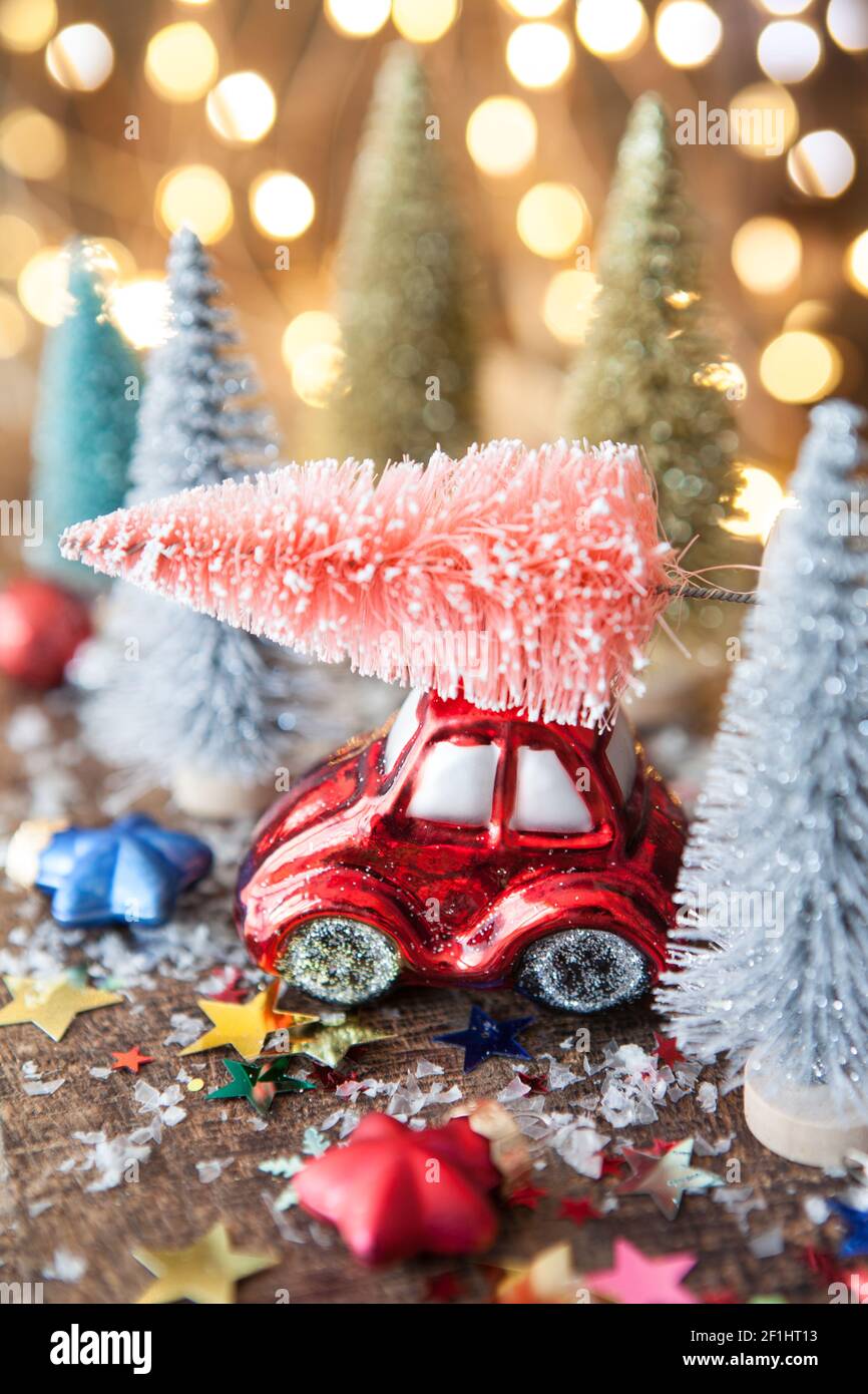 Car with christmas tree hi-res stock photography and images - Alamy