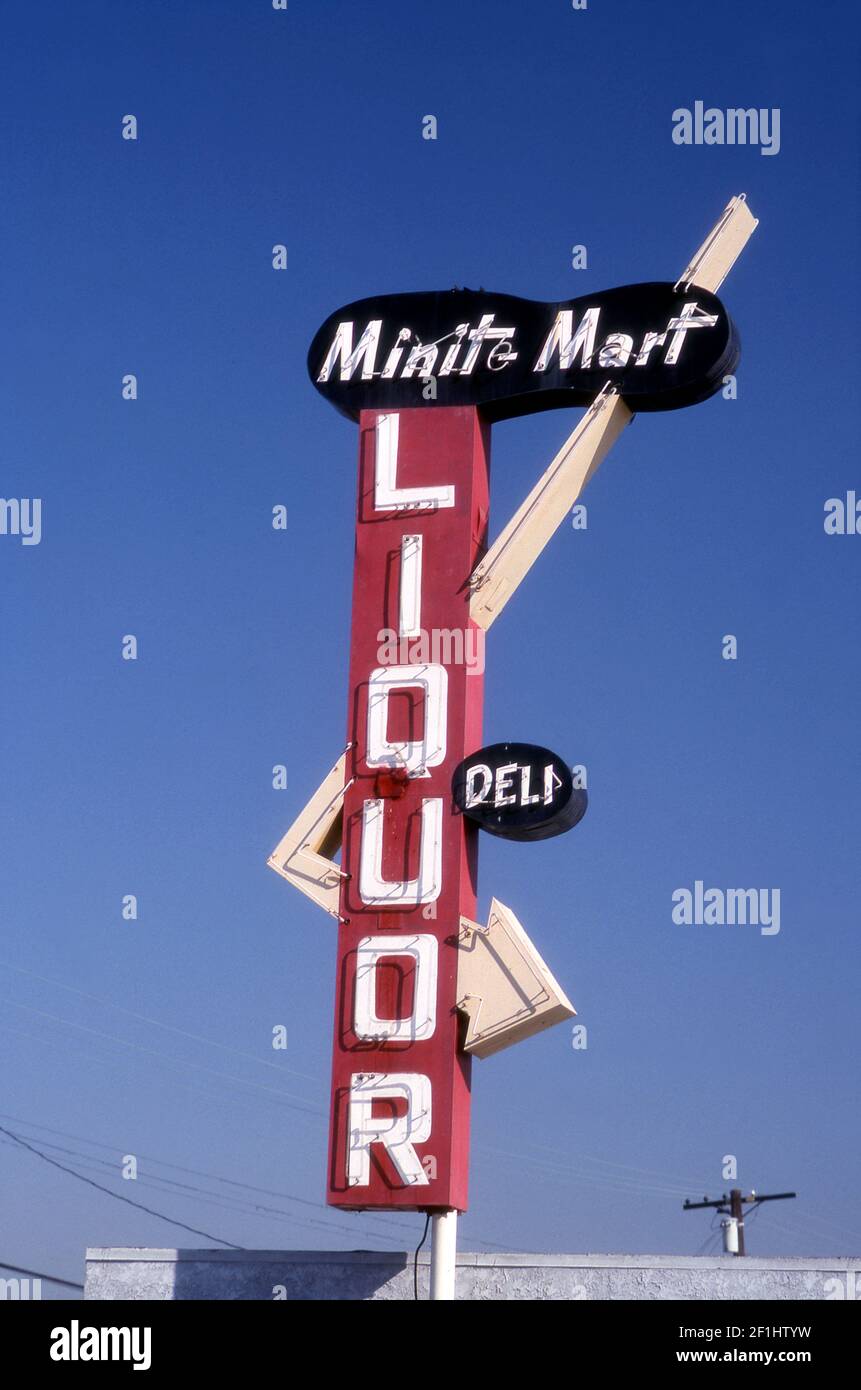 Minit hi-res stock photography and images - Alamy