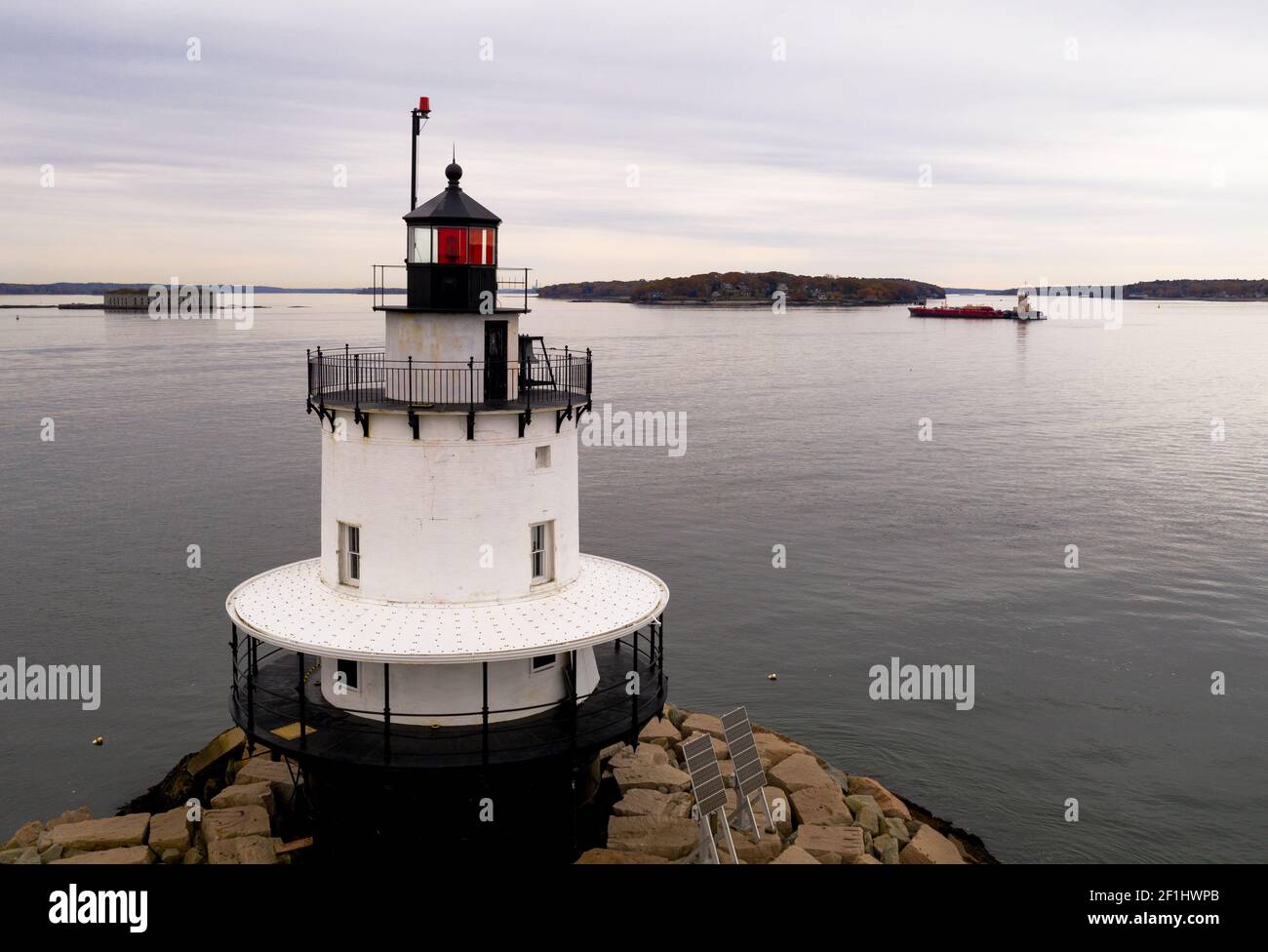 Spring Point Ledge Light Sparkplug Lighthouse Beacon Harbor Portland ...