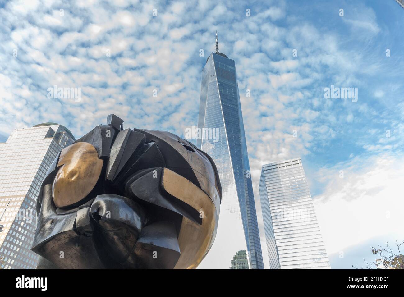 Fritz koenig sphere hi-res stock photography and images - Alamy