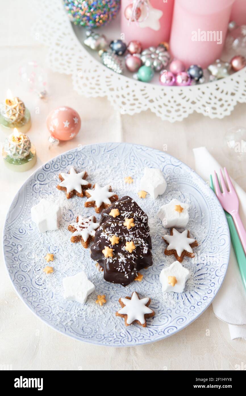 Ice cream tree hi-res stock photography and images - Alamy