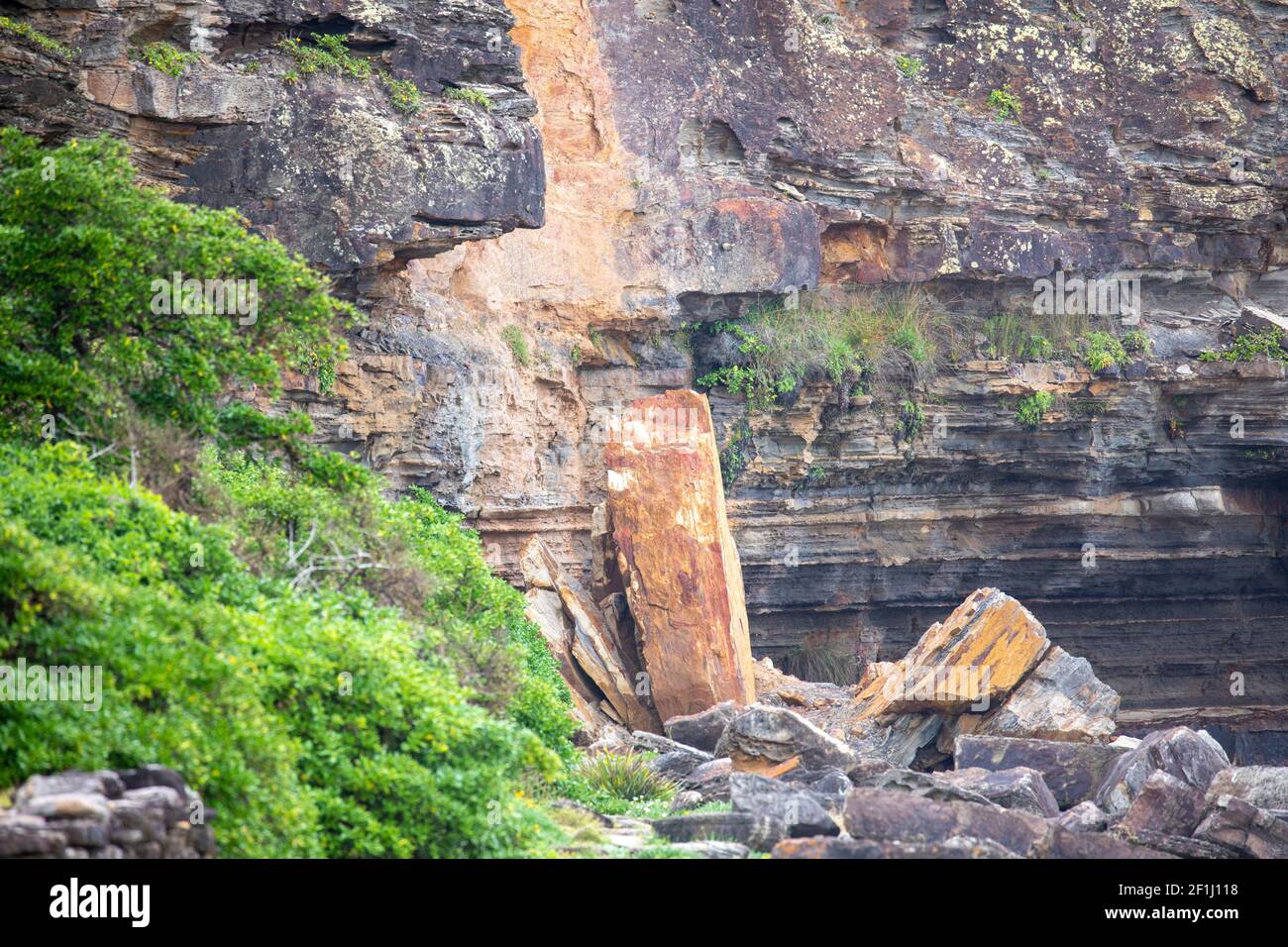 Sydney sandstone rock erosion hi-res stock photography and images - Alamy