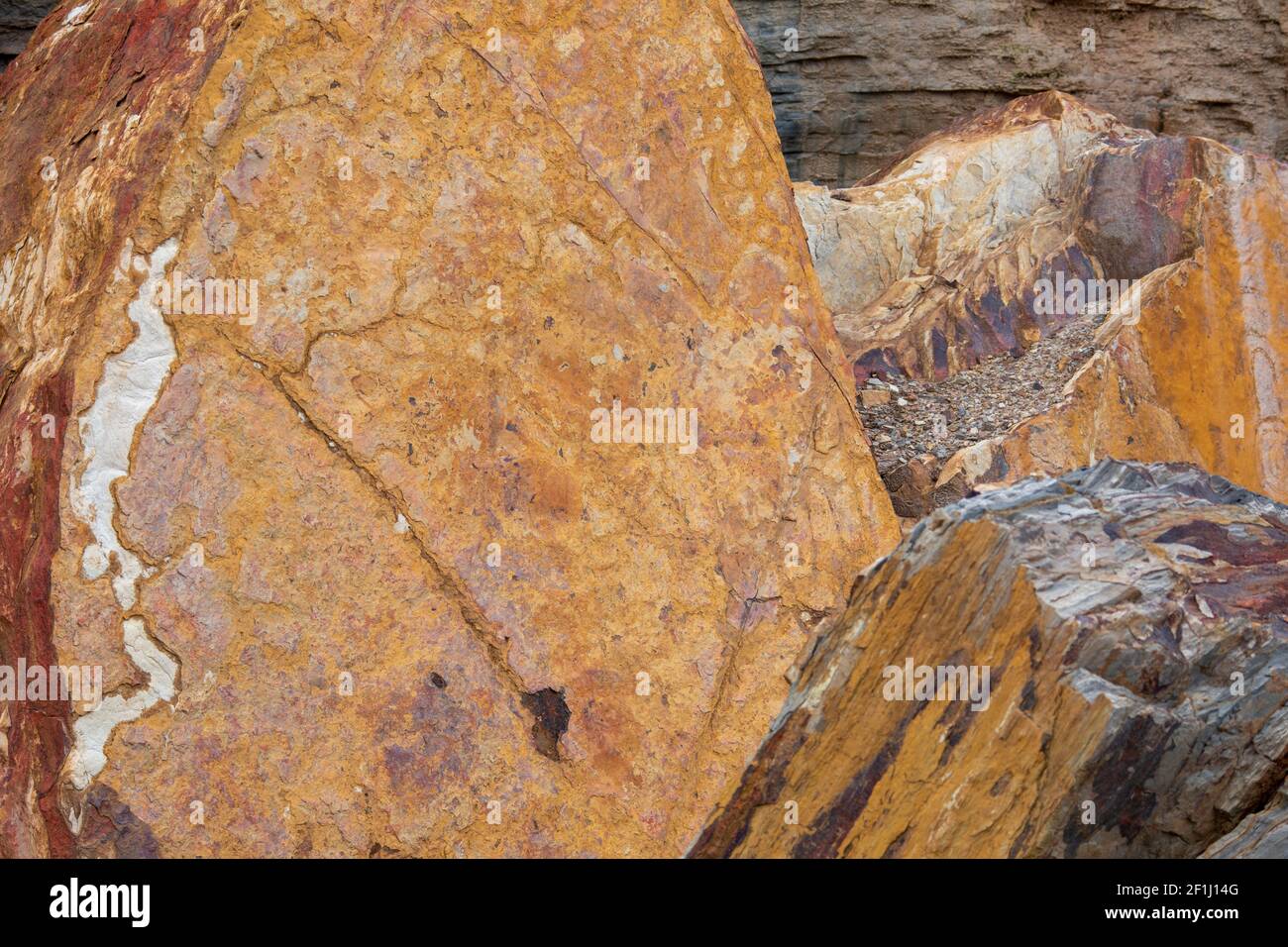 Sydney sandstone rock fallen and slipped off the cliff edge at ...