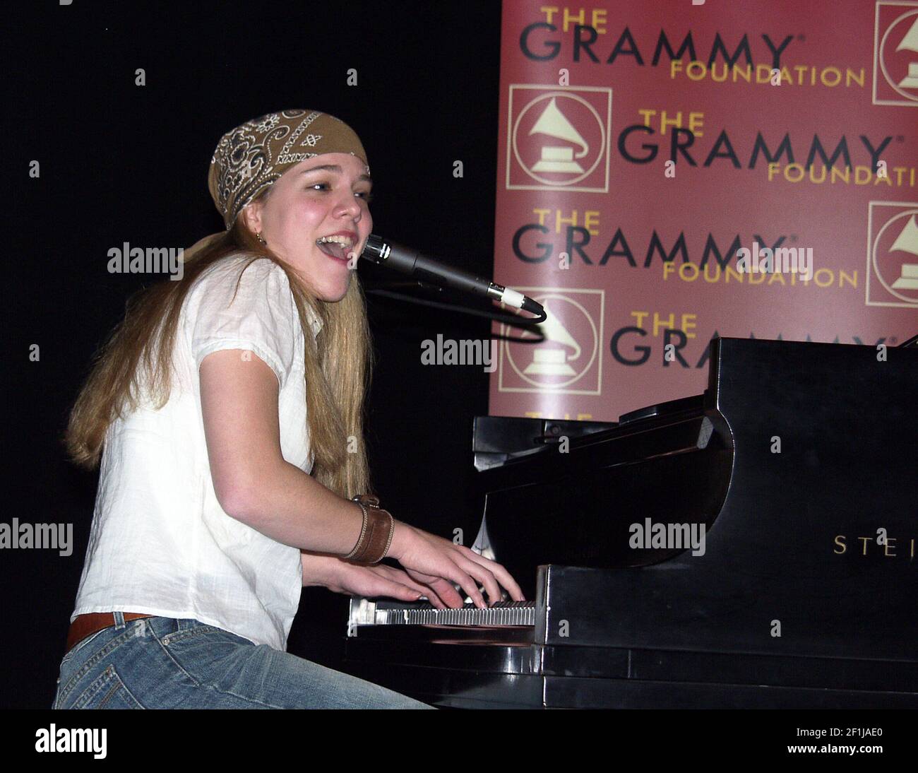 Kimberly perry band perry performs hi-res stock photography and images ...