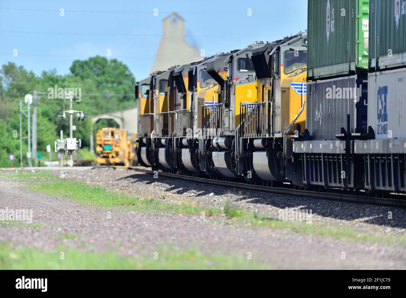 DeKalb, Illinois, USA. Five locomotive units lead an eastbound Union ...