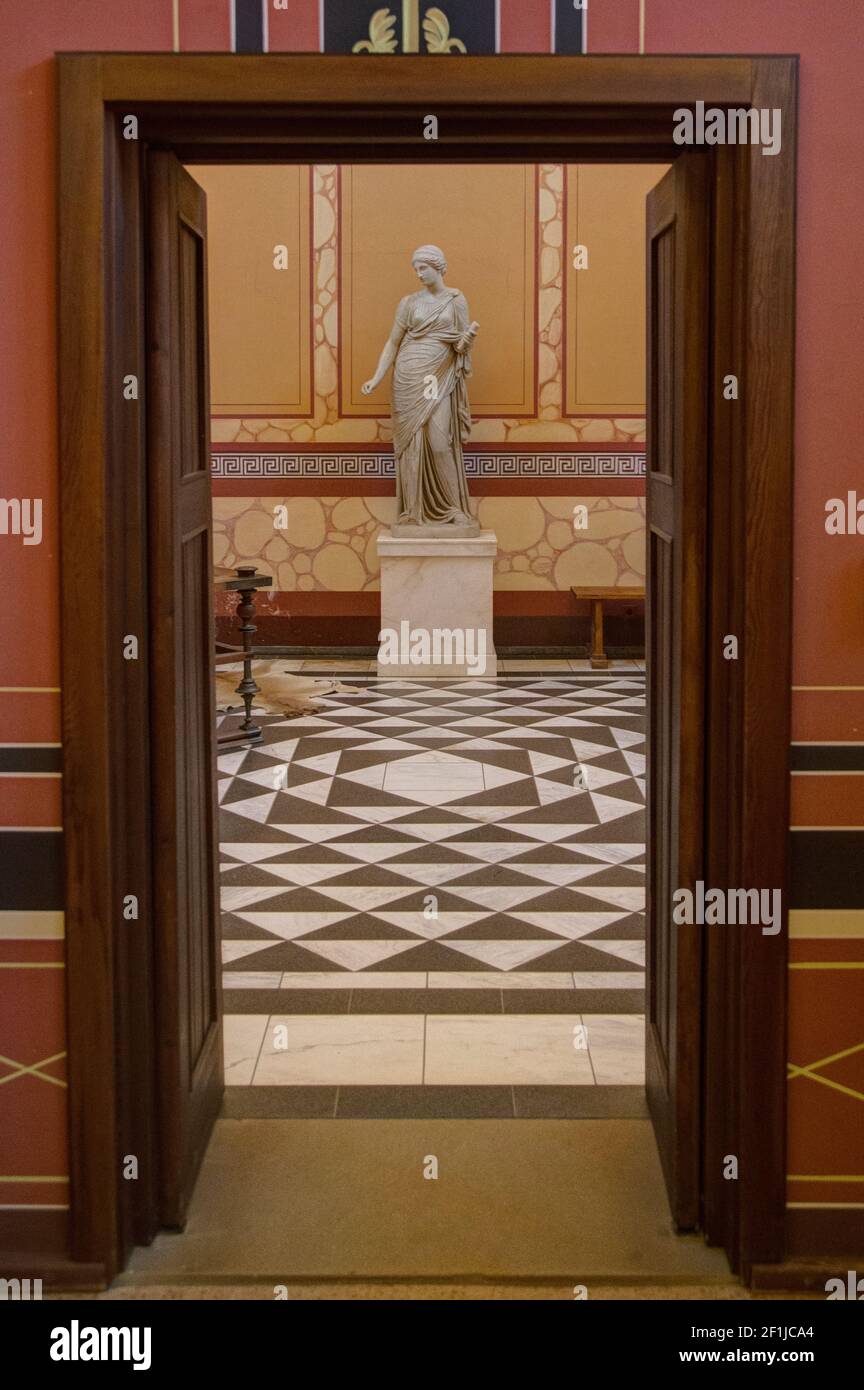 Muse statue rome hi-res stock photography and images - Alamy