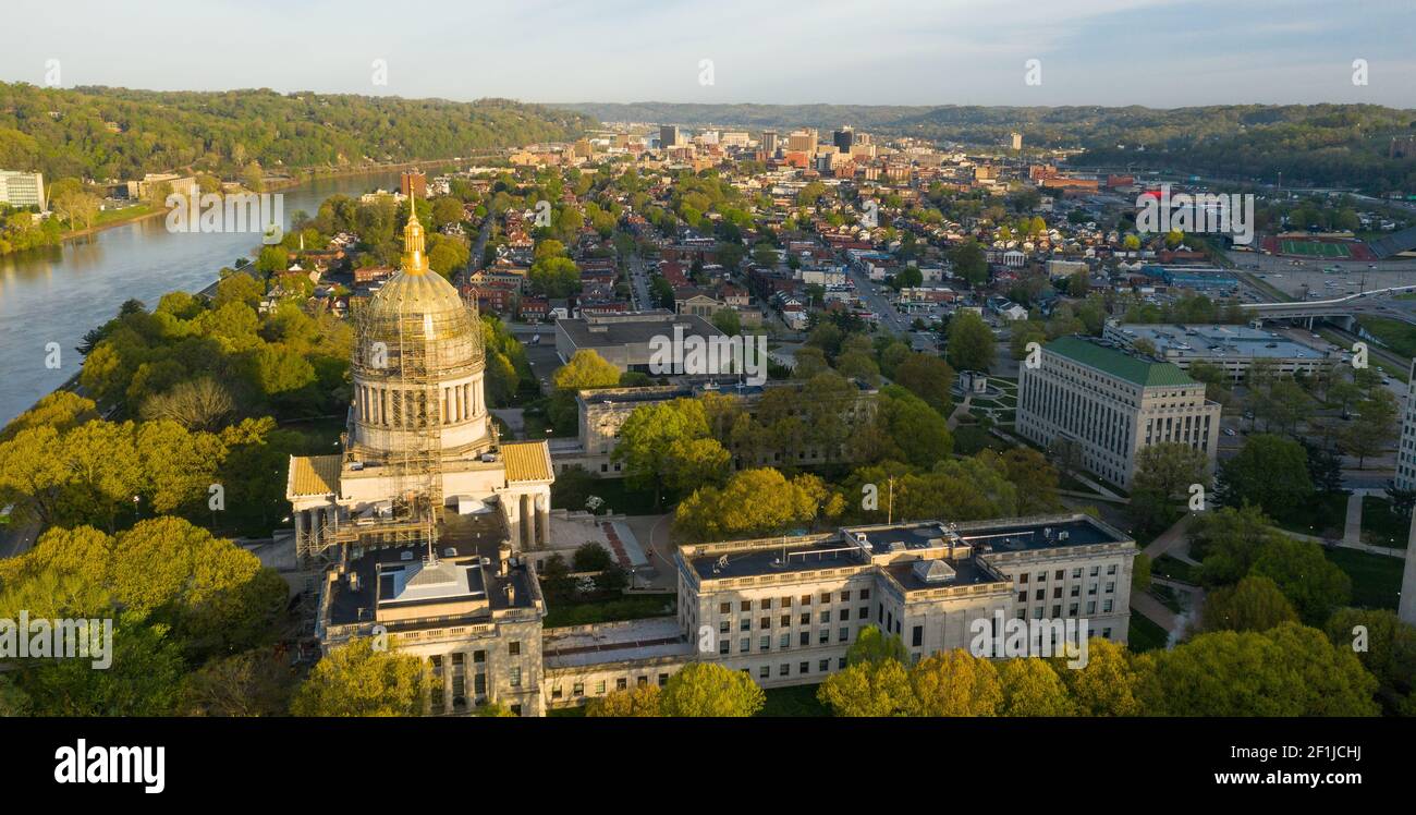 Charleston west virginia panoramic hi-res stock photography and images ...