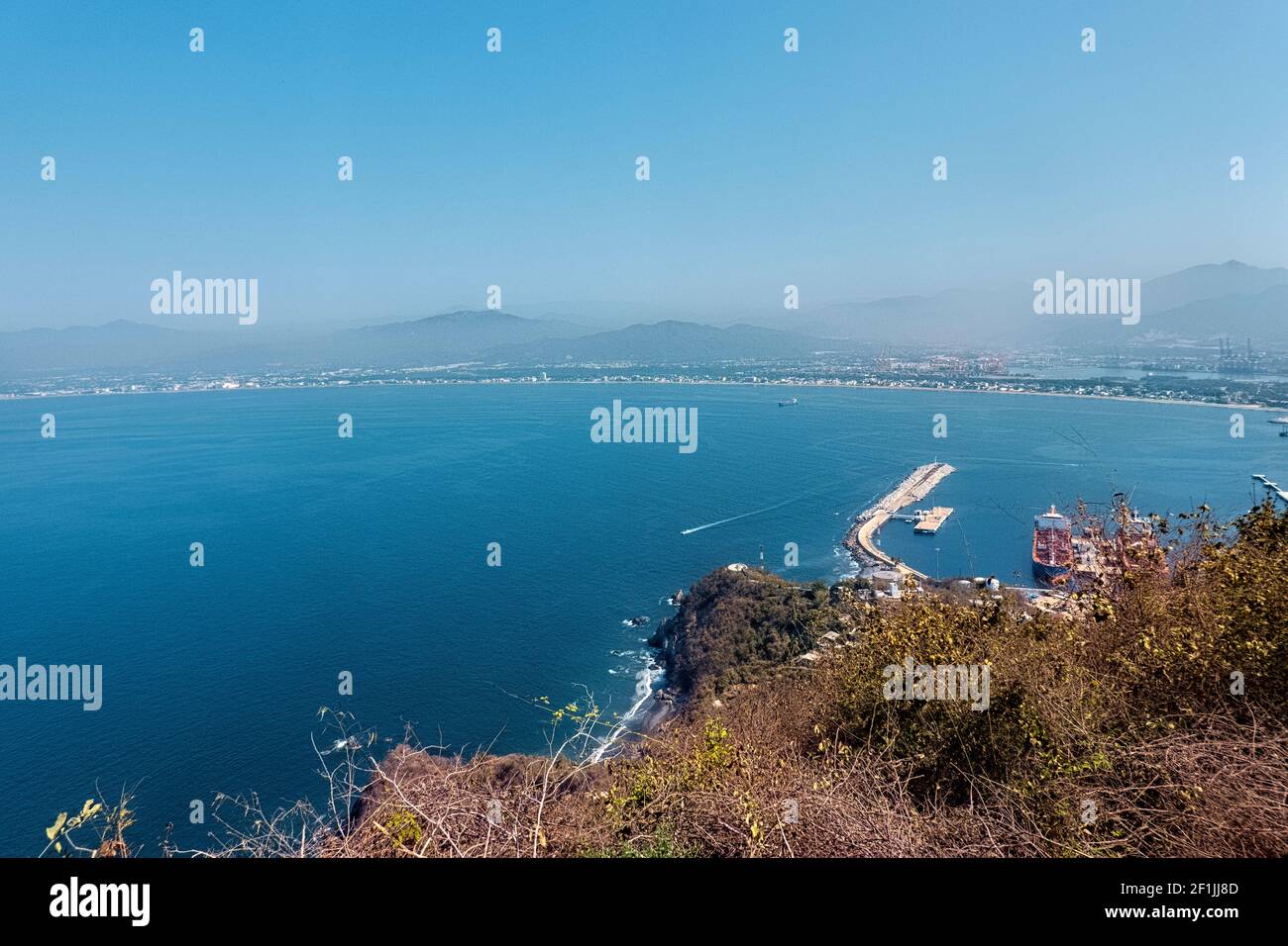 Manzanillo bay hi-res stock photography and images - Alamy
