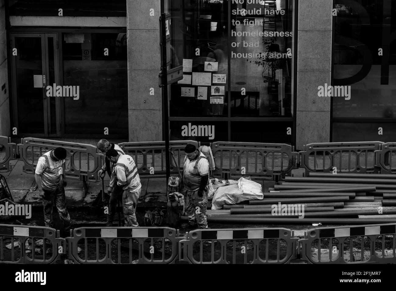 London Working on the Streets Stock Photo - Alamy