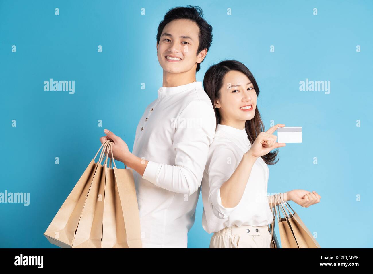 Asian chinese girl going shopping hi-res stock photography and images ...