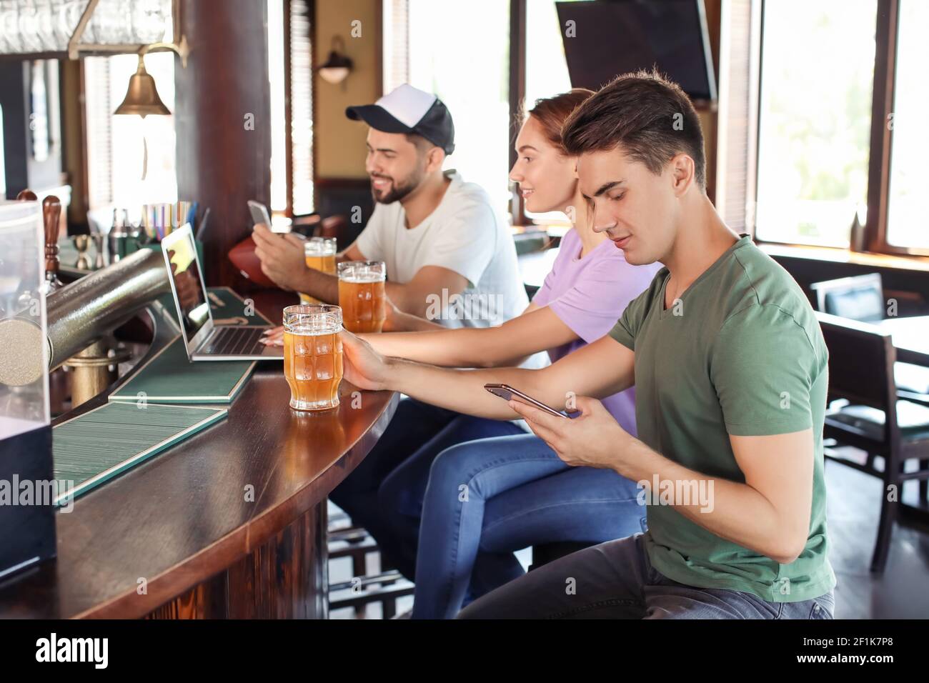 Young woman placing sports hi-res stock photography and images - Alamy