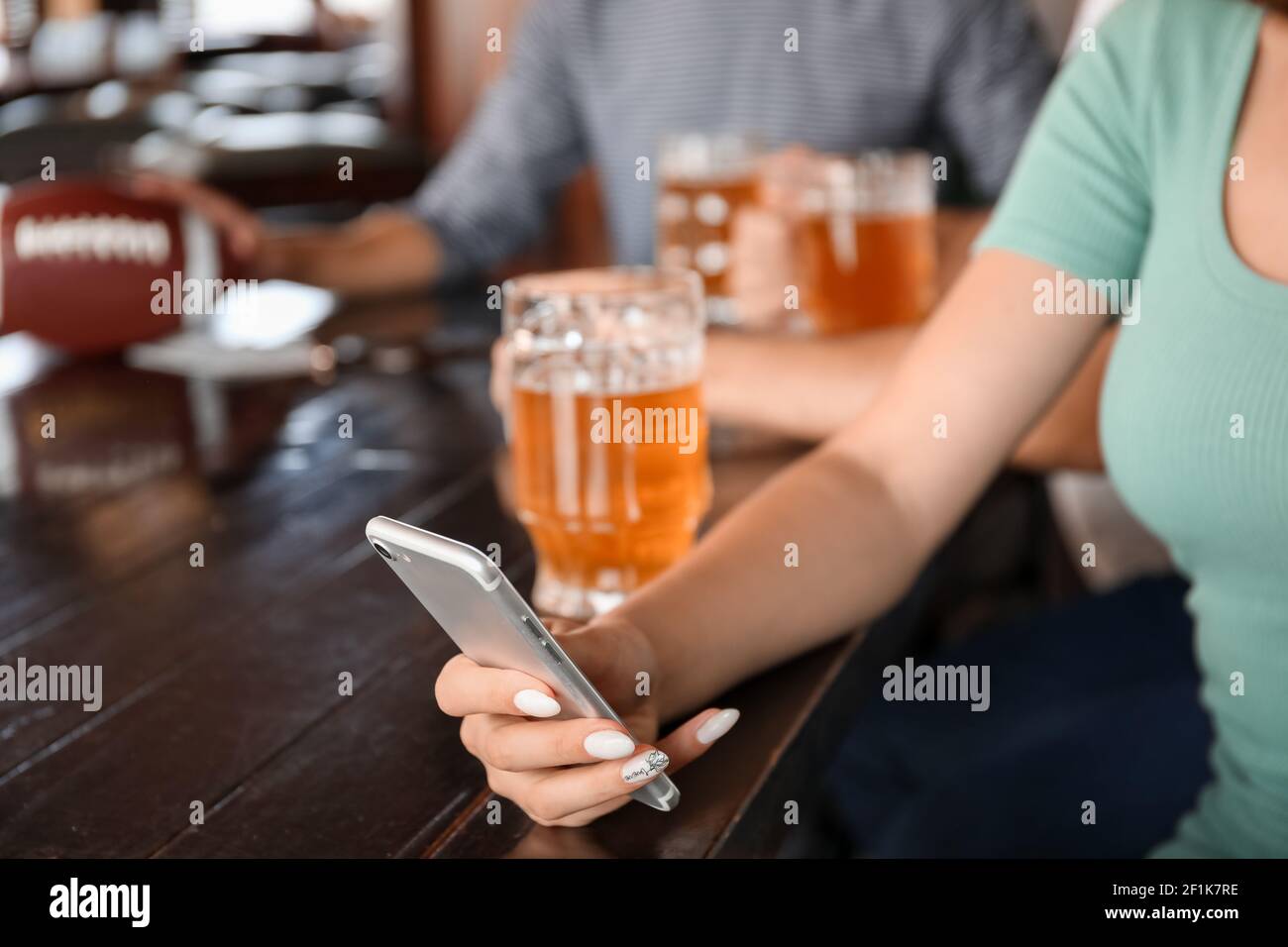 Young woman placing sports hi-res stock photography and images - Alamy