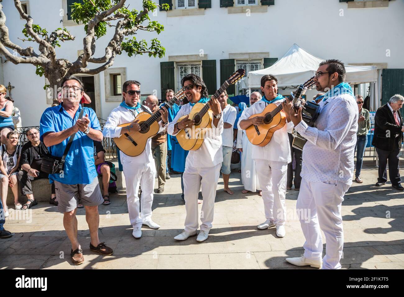Gypsies hi-res stock photography and images - Alamy