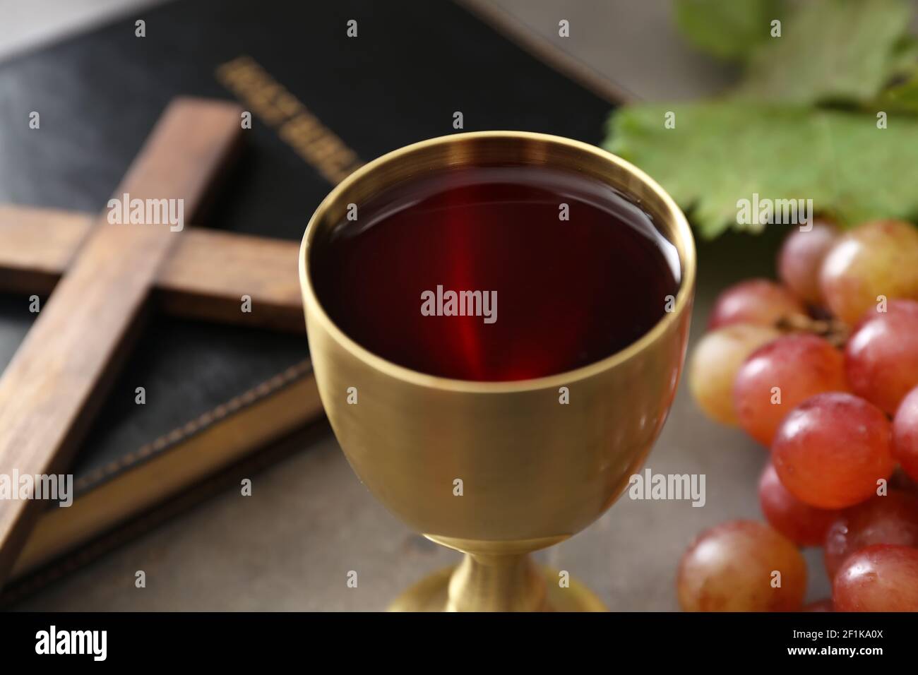 Sacramental wine chalice hi-res stock photography and images - Alamy