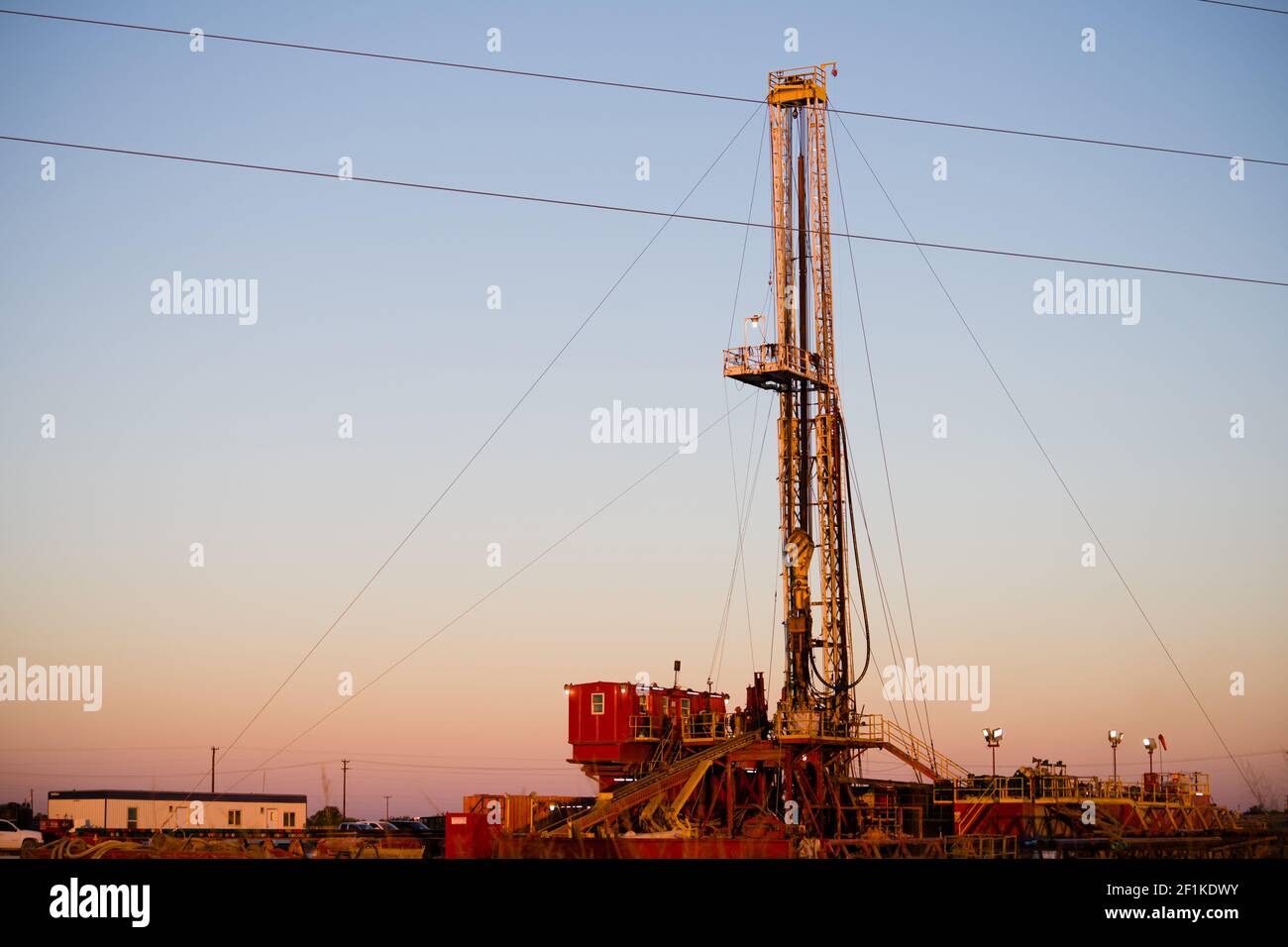 Oil Derrick Drill Rig High Resolution Stock Photography and Images - Alamy