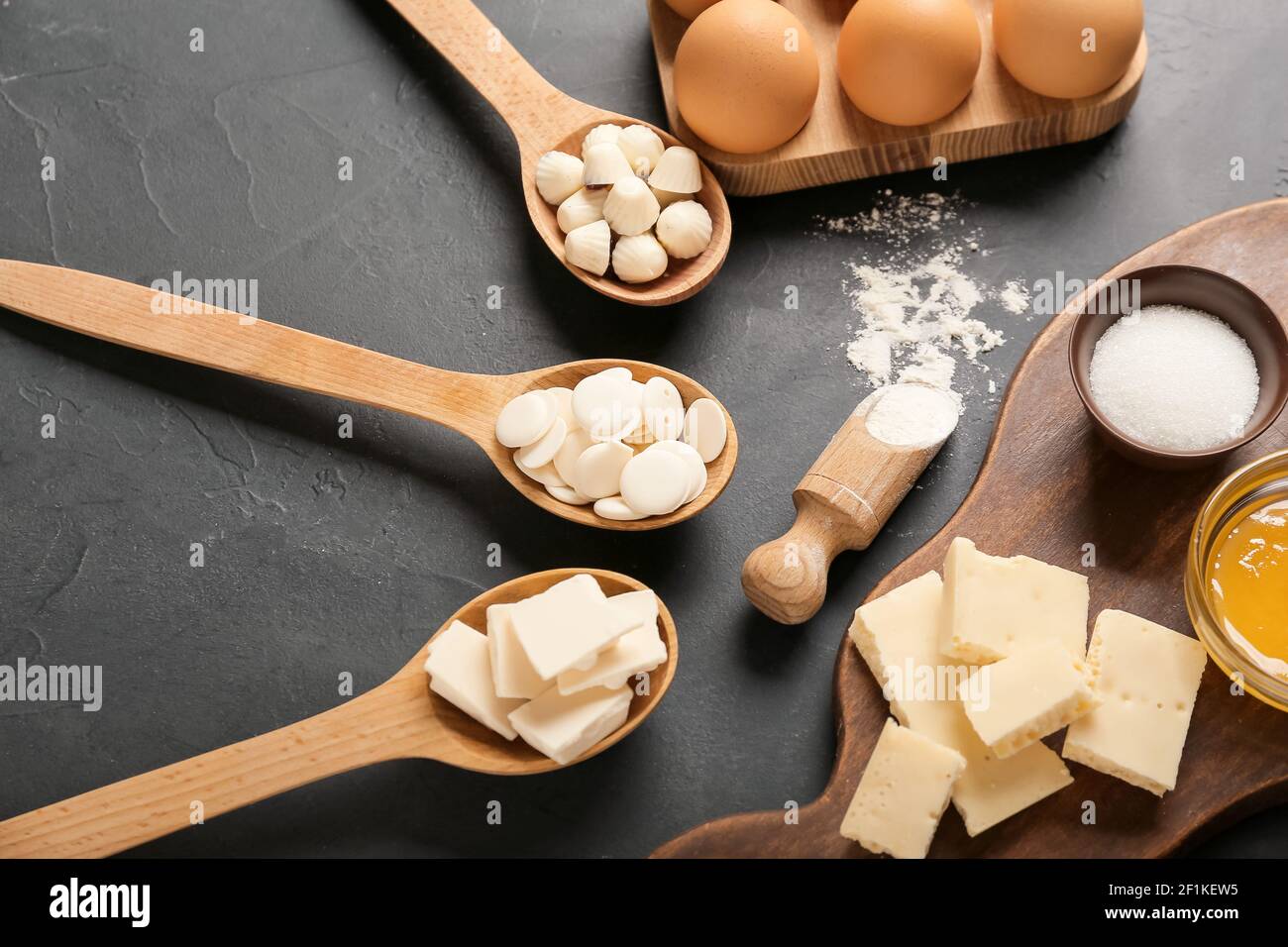 Morsel spoons hi-res stock photography and images - Alamy
