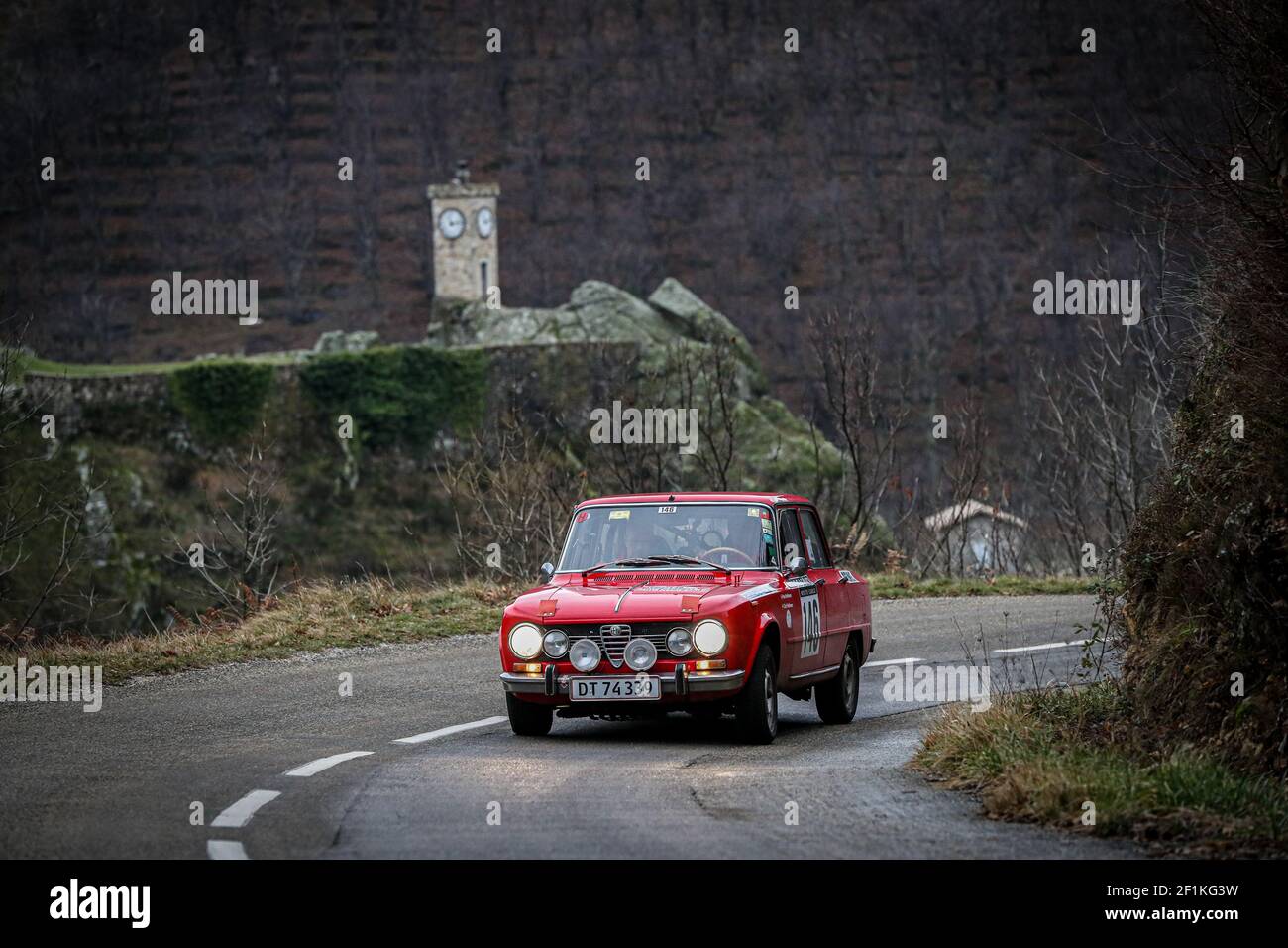 146 HELLMERS Poul (DNK), HELLMERS Carl (DNK), ALFA-ROMEO GIULIA SUPER ...
