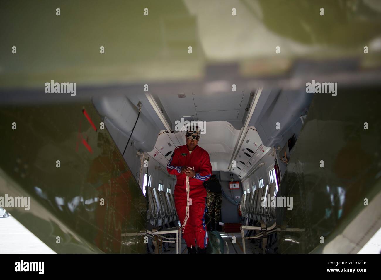 Jumpmaster hi-res stock photography and images - Alamy