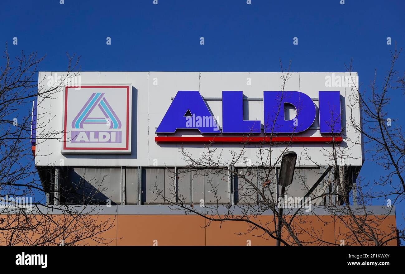 Aldi Logo, Wilmersdorf, Berlin, Deutschland Stock Photo - Alamy