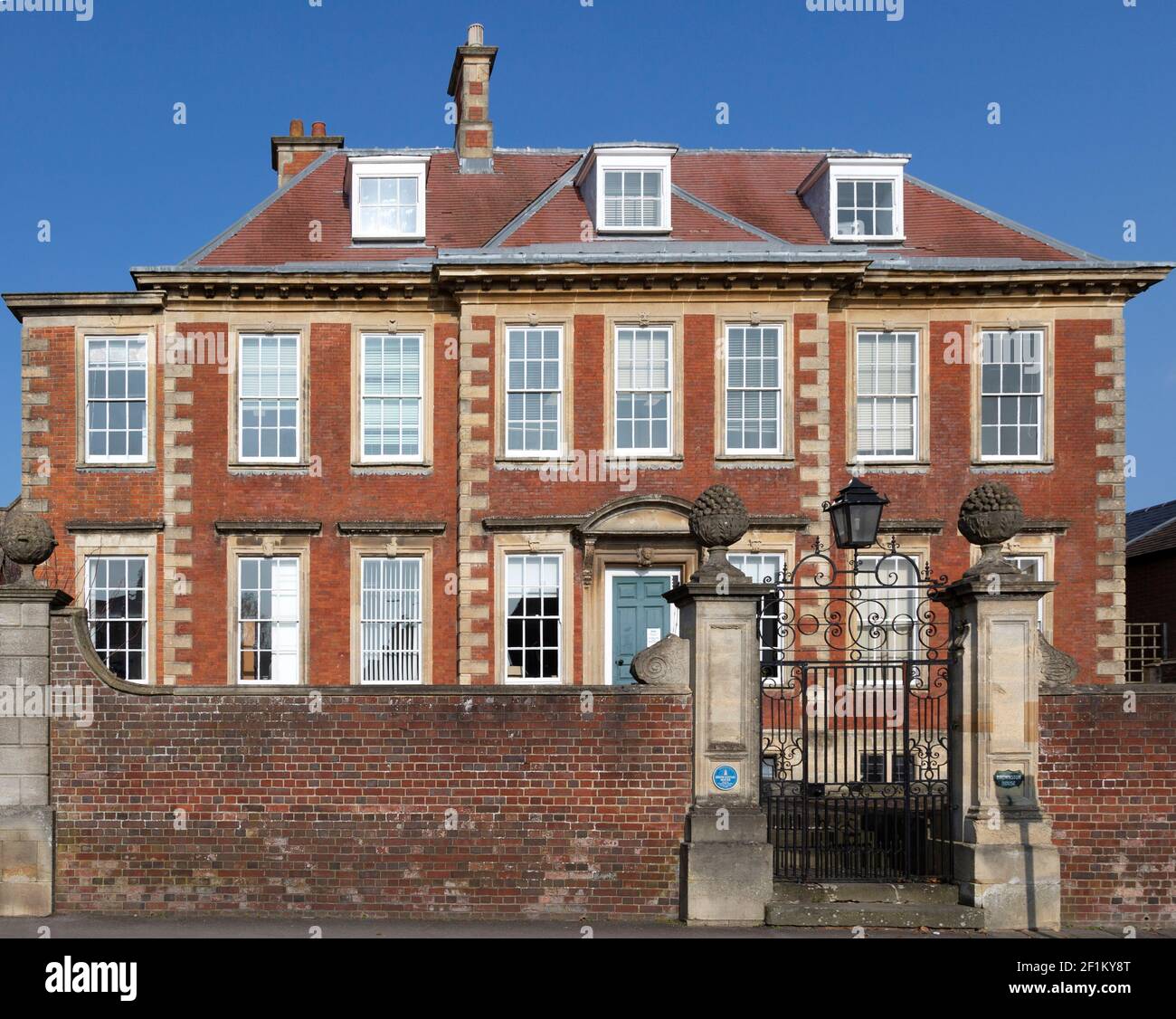 Georgian brownstone architecture hi-res stock photography and images ...