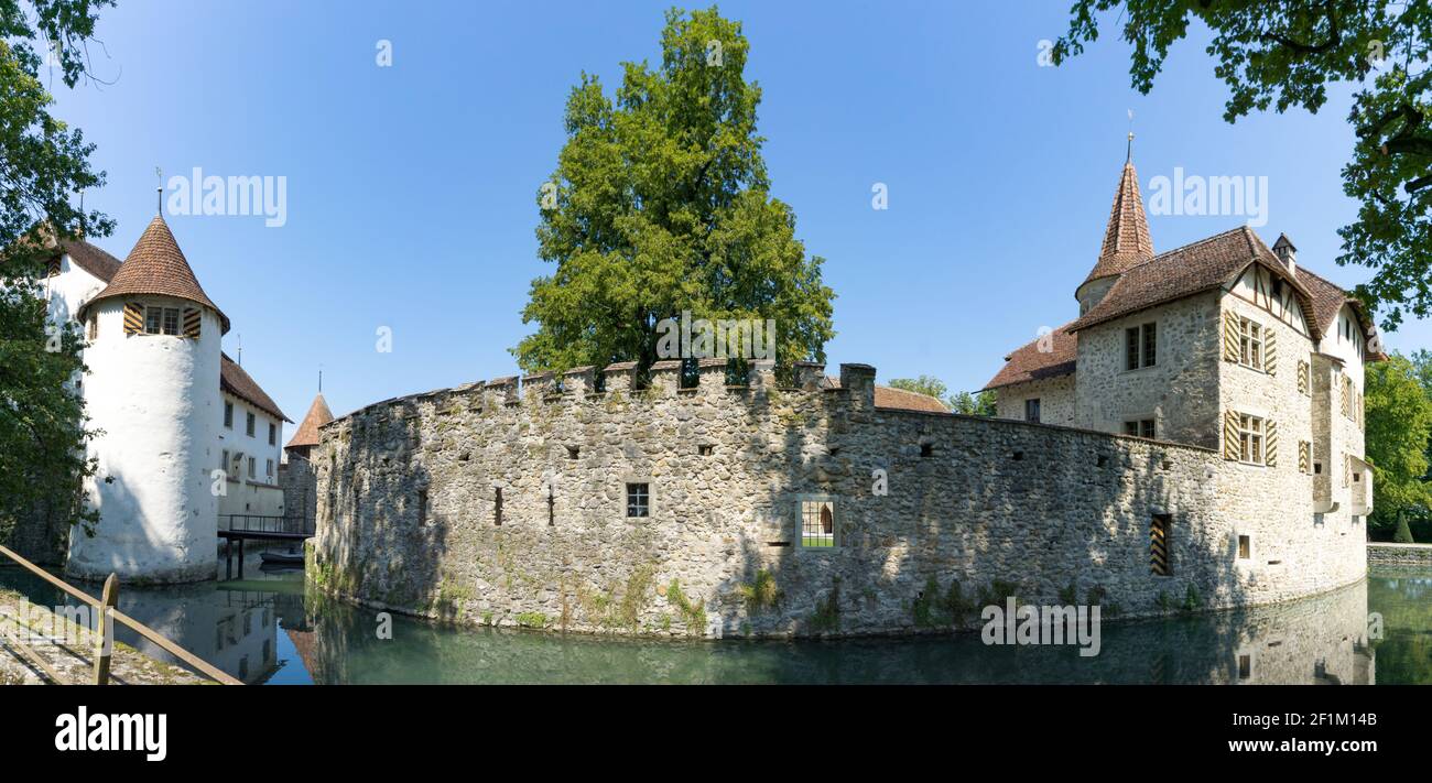 Medieval 12th century water castle of Hallwyl in Switzerland Stock ...