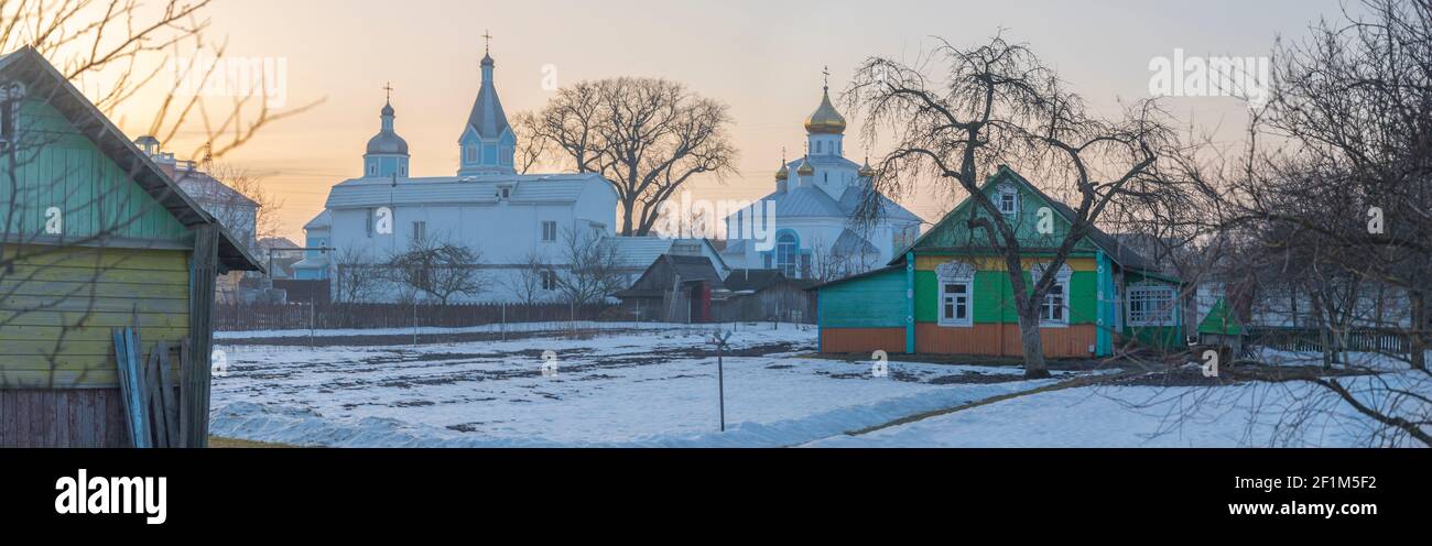 Belarusian authentic village and Orthodox church Stock Photo - Alamy