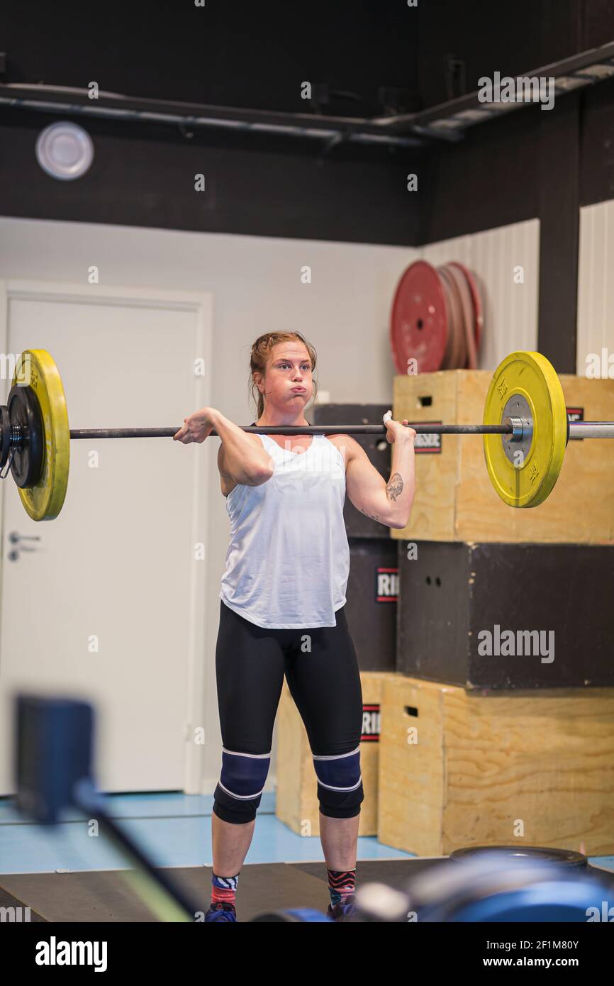 Lifting health hi-res stock photography and images - Alamy