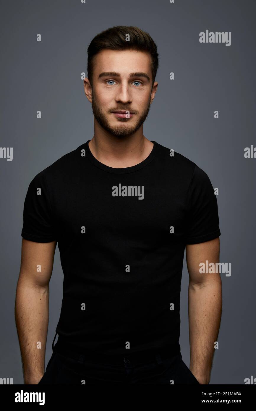 Casual confidence studio shot hi-res stock photography and images - Alamy