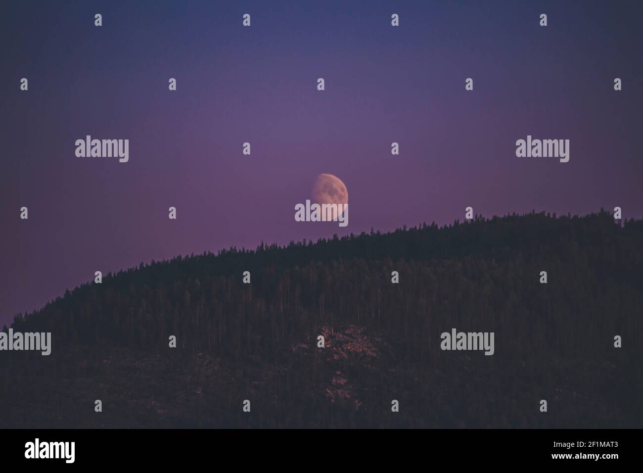 Mountain landscape rising full hi-res stock photography and images - Alamy