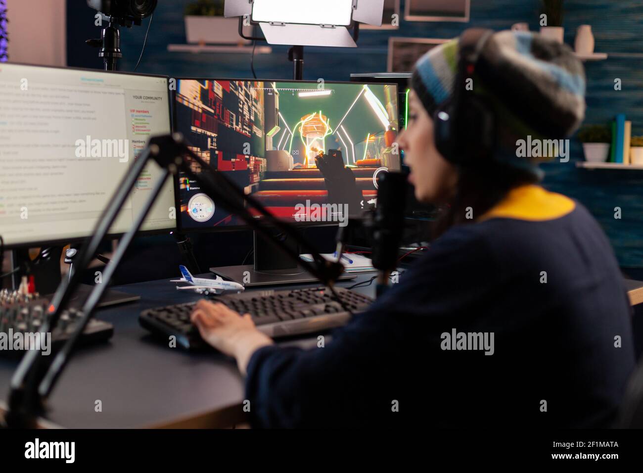 Streamer technology hi-res stock photography and images - Alamy